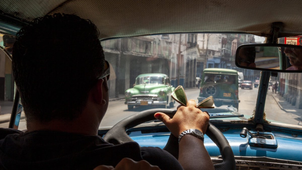 Project 3000 explorer's divine appointment in a taxi - IMB Pray